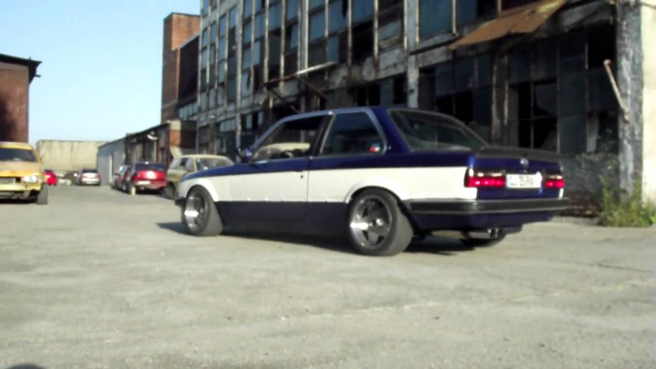 E30 full chrome borbet - YouTube