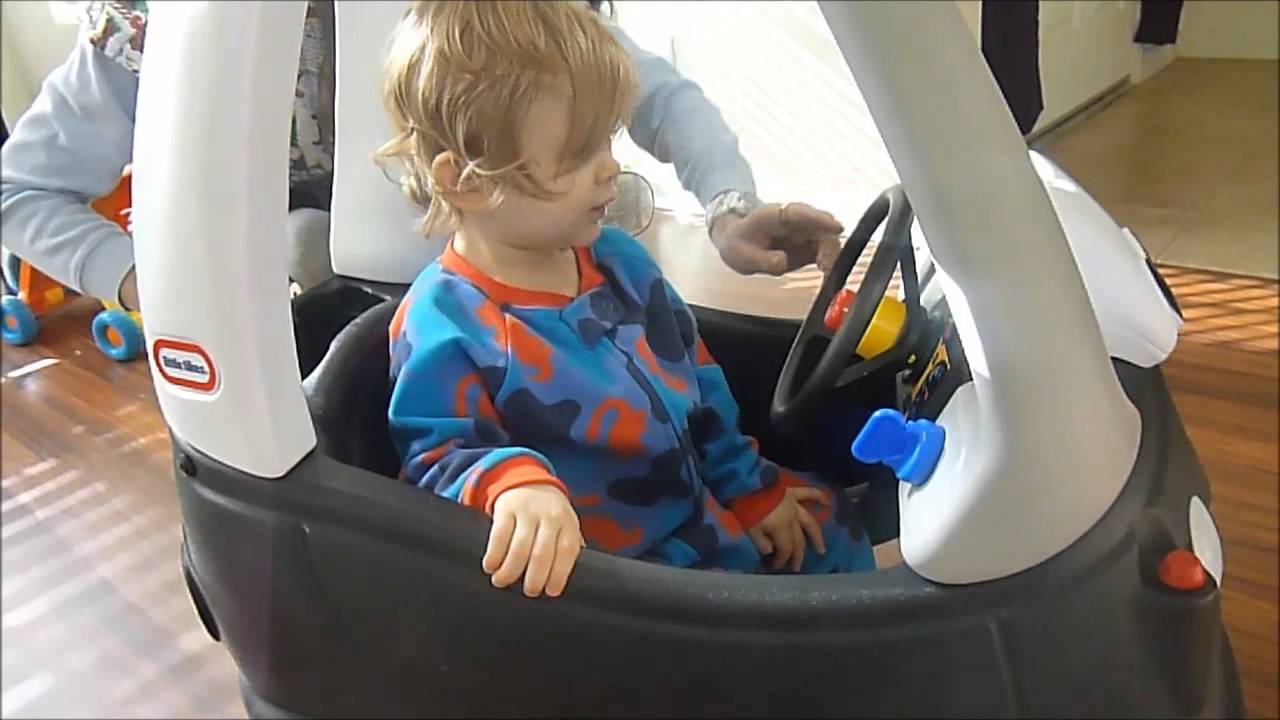 2014 12 25 Alex's reaction to his Little Tikes Cozy Coupe Patrol Car ...