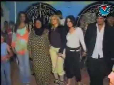 Arap Eğlencesi Kız Süper Oynuyor