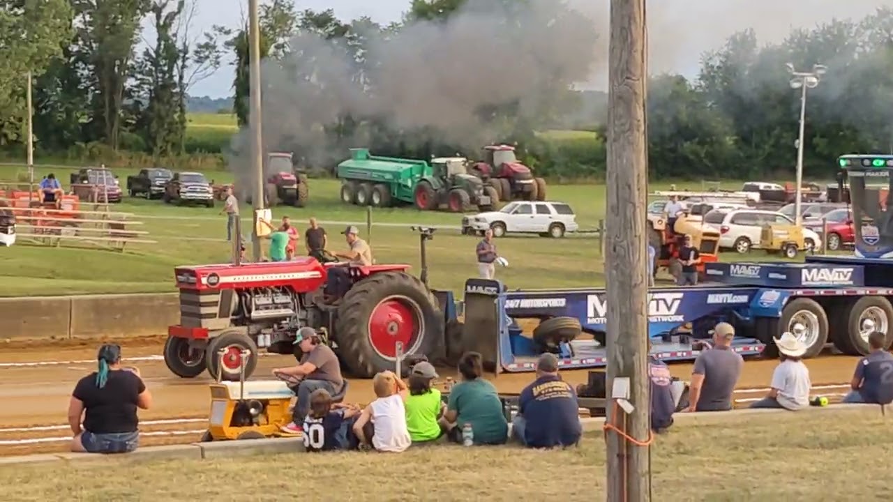 MF Stock tractor pull - YouTube