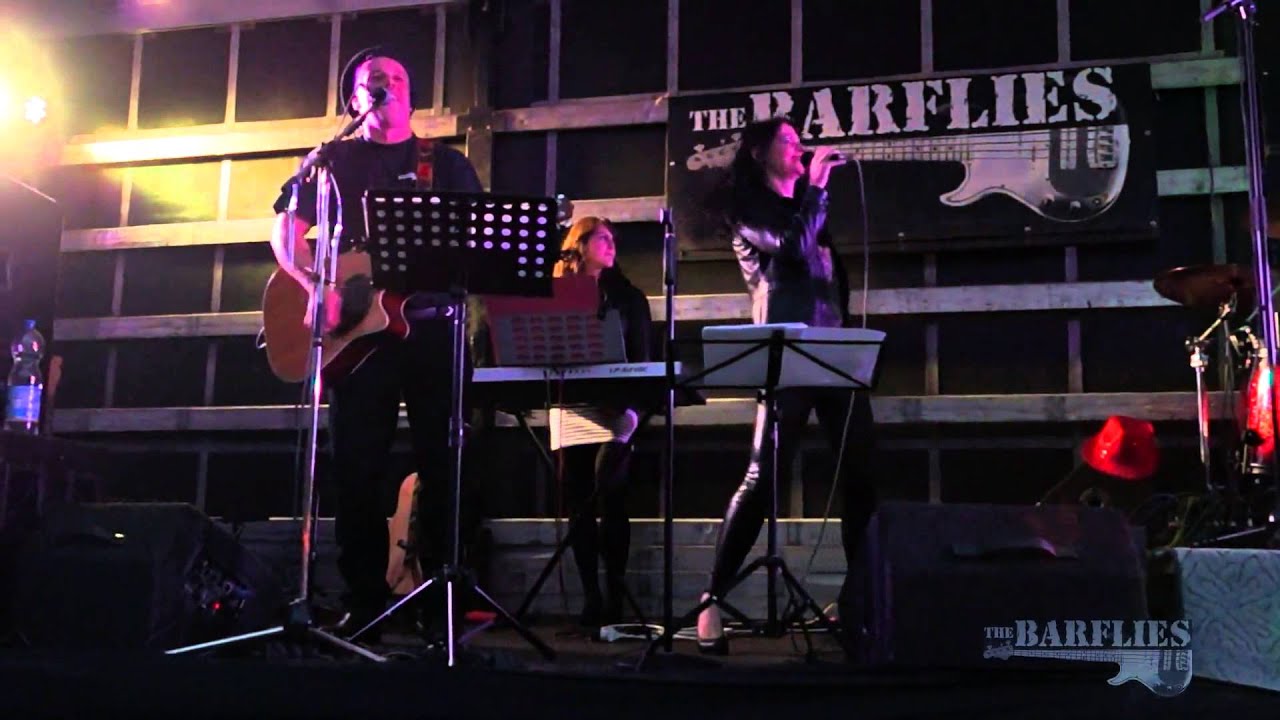 The Barflies "Into the great wide open" - YouTube