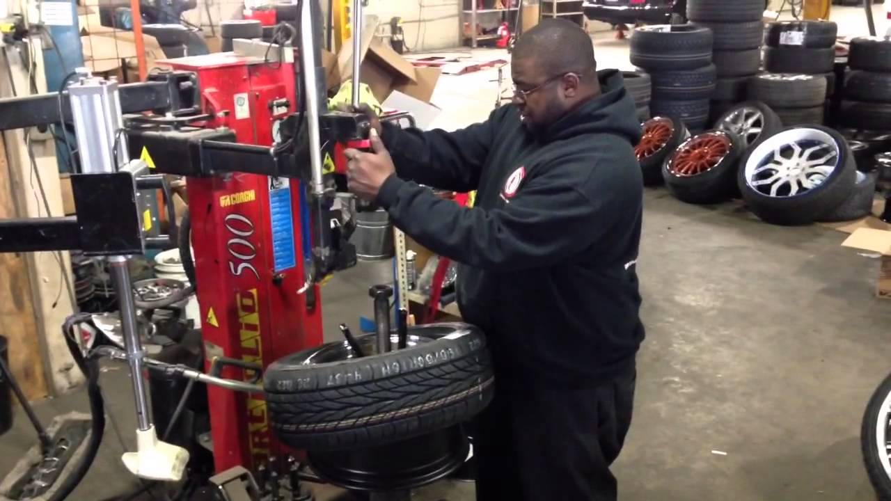 Tire stretch by wheel medic - YouTube