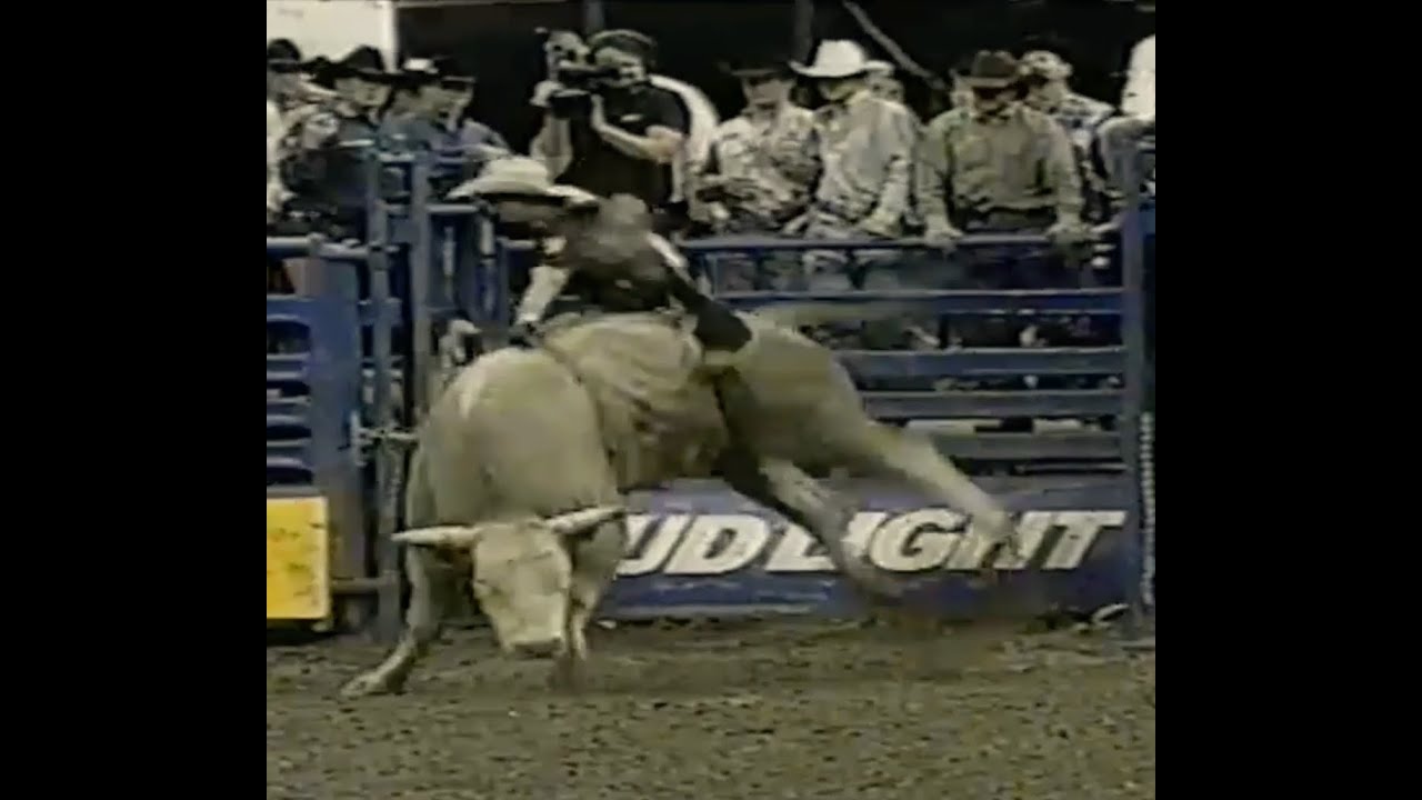 Blues Man bucks Spud Whitman - 02 PBR Columbus - YouTube