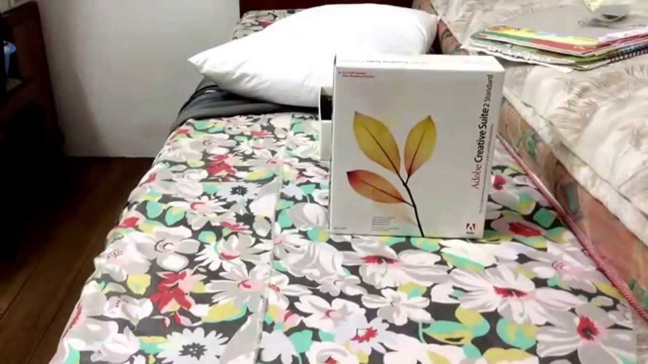 Adobe Creative Suite 2 Standard Unboxing - YouTube