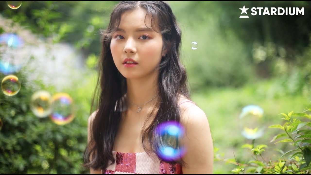 [THE TWELVE] 홍예지 HONG YE JI 영상 프로필 - YouTube