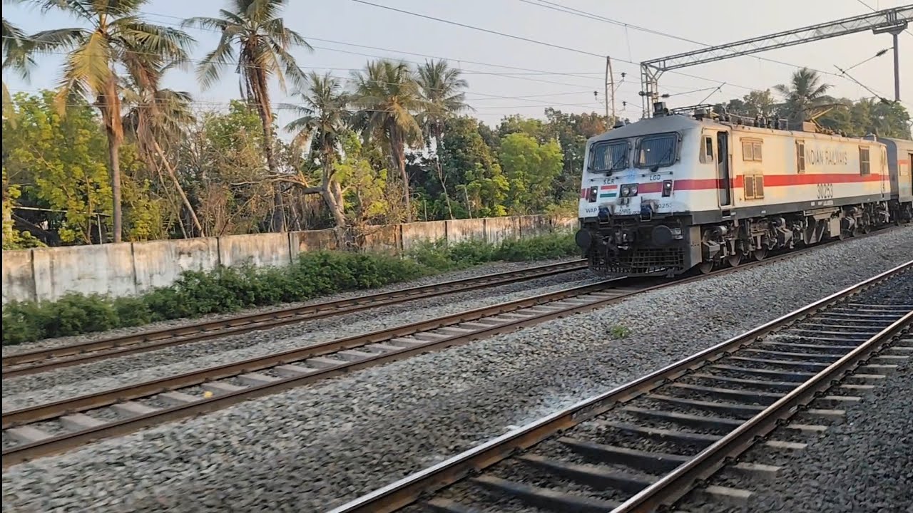 Parallel Overtaken by Charminar Express🥳 #train#southernrailway#chennai ...
