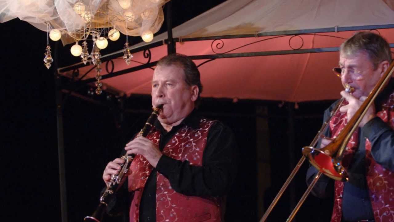 Dany Street Jazz Band-Photos Film.wmv - YouTube