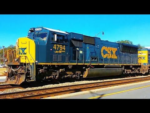 CSXT Q409-26 EMD SD70MAC 4794 SD40-2 8017 & CW40-8 7841 nice K5LA horn Fayetteville, NC - YouTube