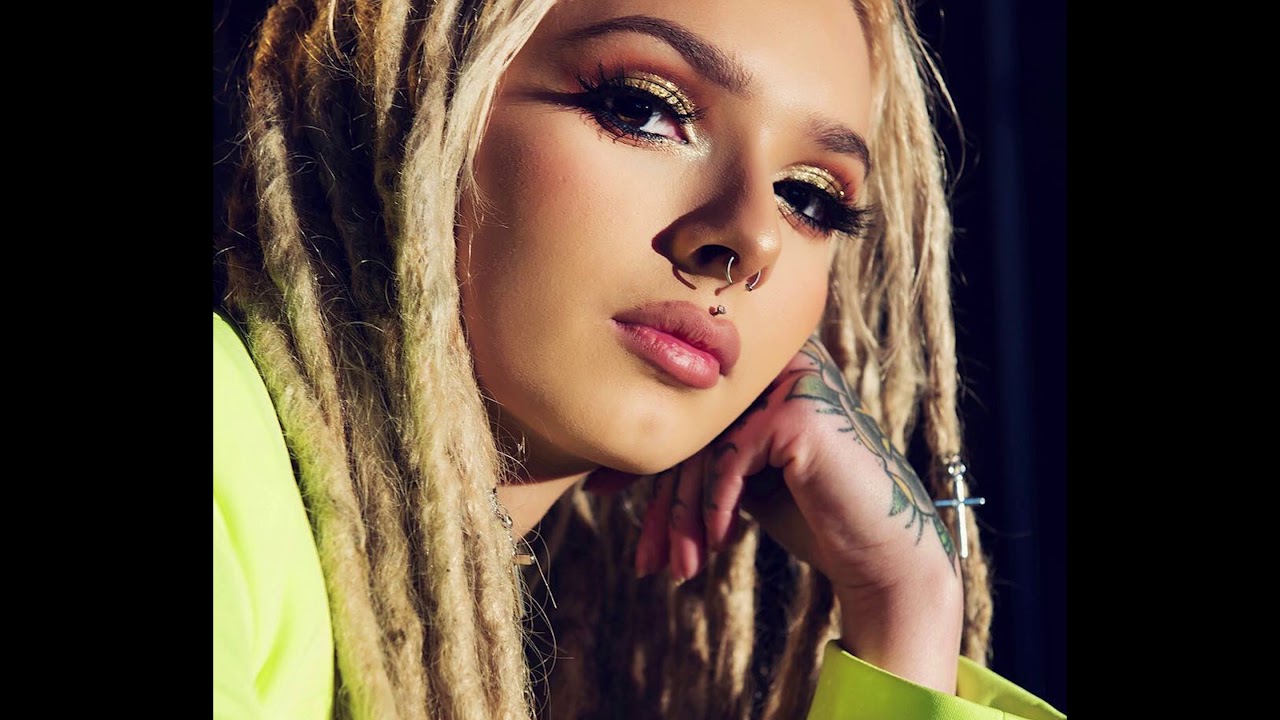 ZHAVIA_PORTRAIT DRAWING_BY MK - YouTube