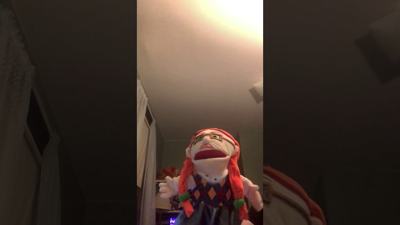 SML Penelope sings dream phone - YouTube