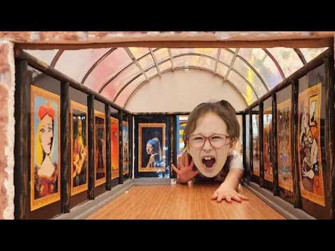 İLLÜZYON MÜZESİNE GİTTİK BAHAR YEMEK MASASINDAN KAFASINI ÇIKARDI BACAKLARI GÜRÜNMEDİ !!!