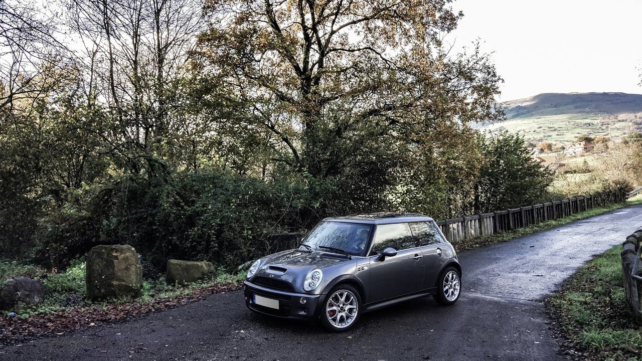 Mini R53 JCW Stock Exhaust Sound - YouTube