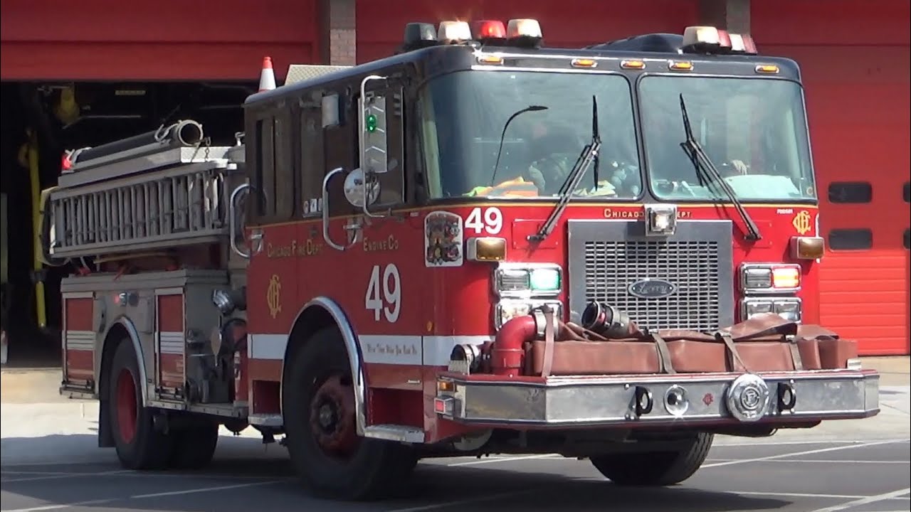 Chicago Fire Department Engine 49 Responding - YouTube