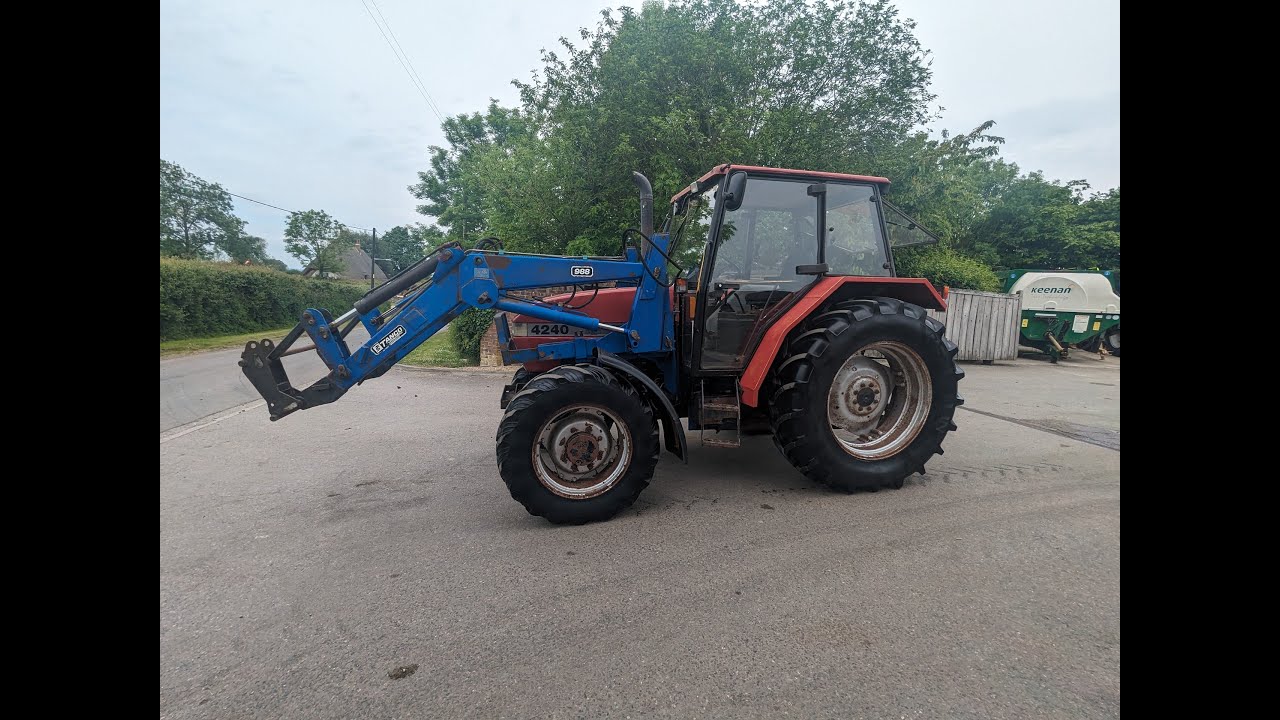 CASE 4240 & TANCO LOADER WALKAROUND VIDEO - YouTube