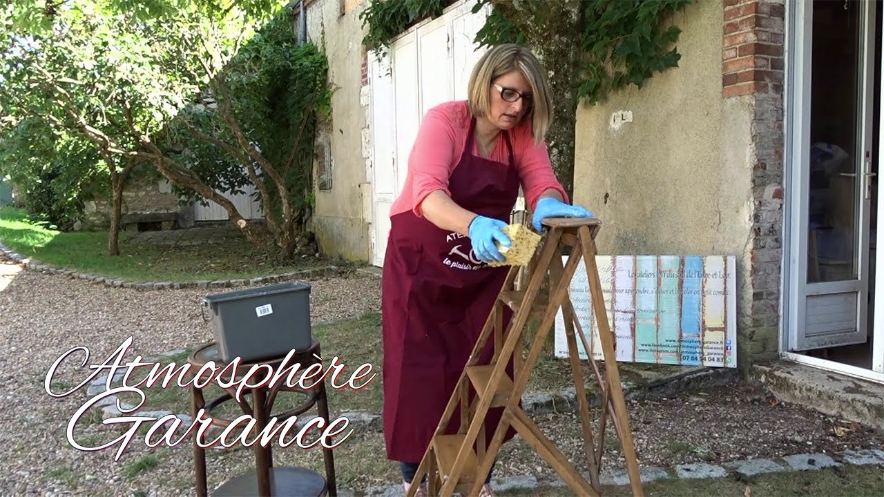 Comment lessiver un meuble - tutorial - YouTube