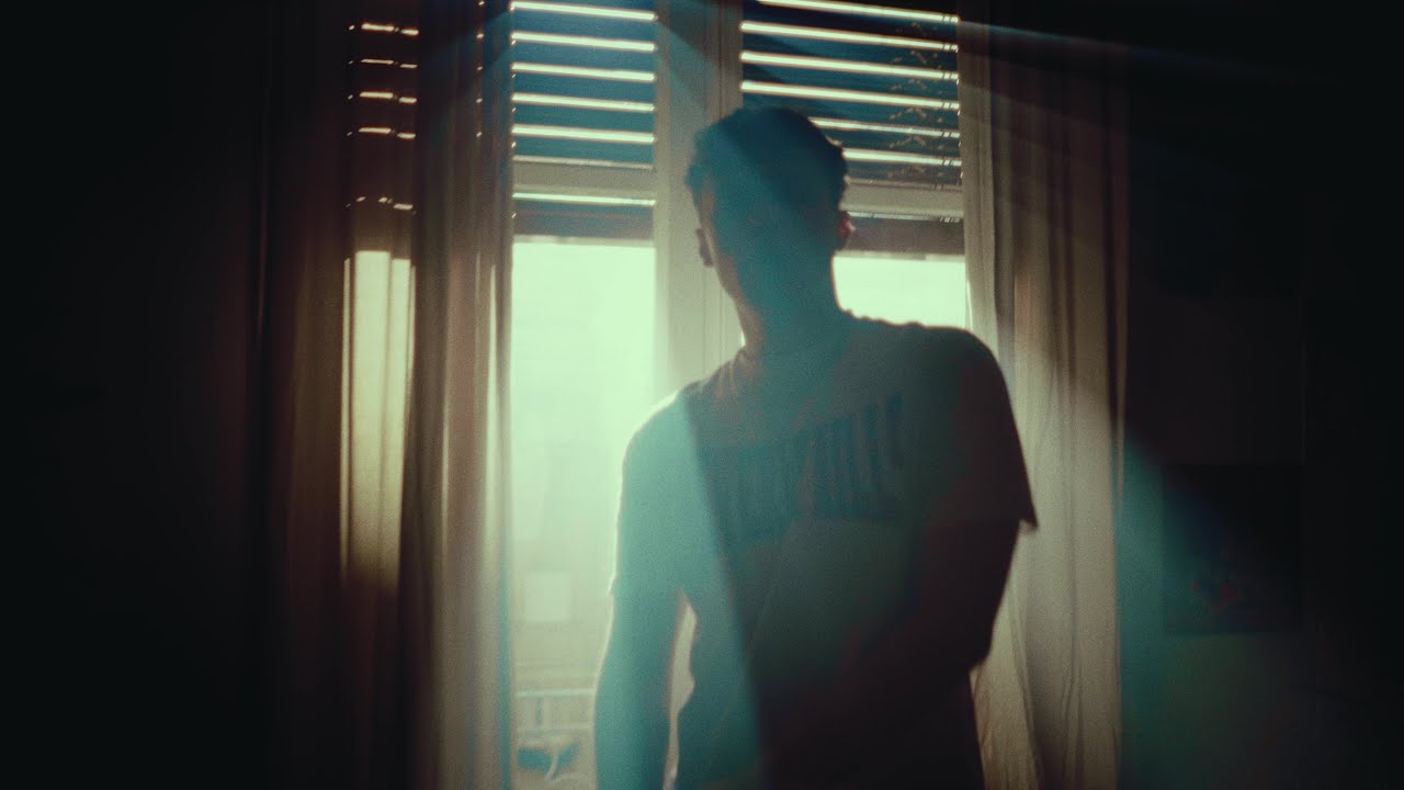 Uve Sad - Este Trago Me Recuerda A Ti [Videoclip Oficial] - YouTube Music