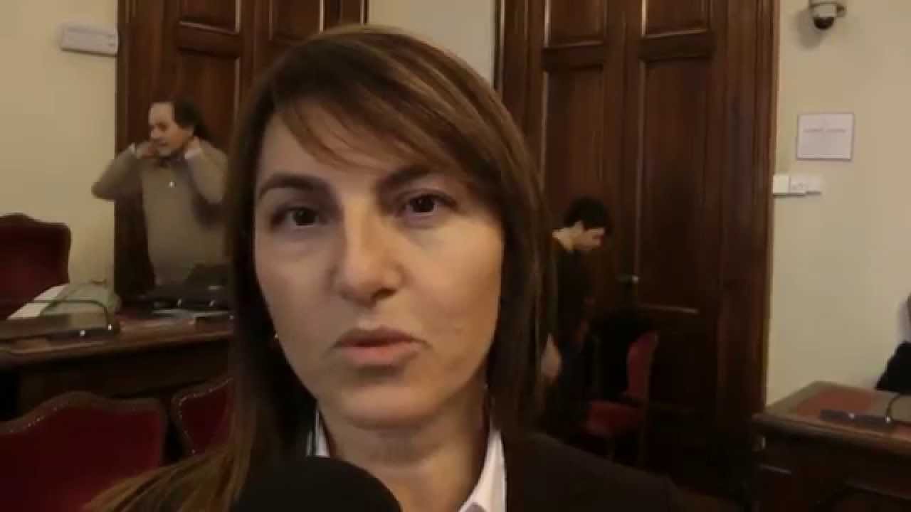La dottoressa Daniela Aschieri, responsabile di Progetto Vita Piacenza - YouTube