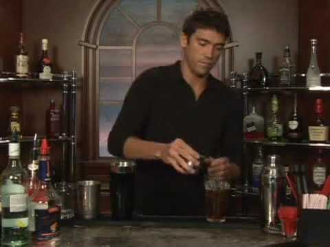 How to Make the Belize Rum Punch Mixed Drink - YouTube