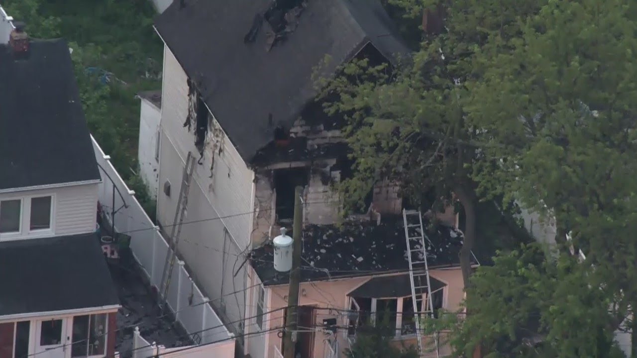 2 dead in Teaneck, N.J. fire - YouTube