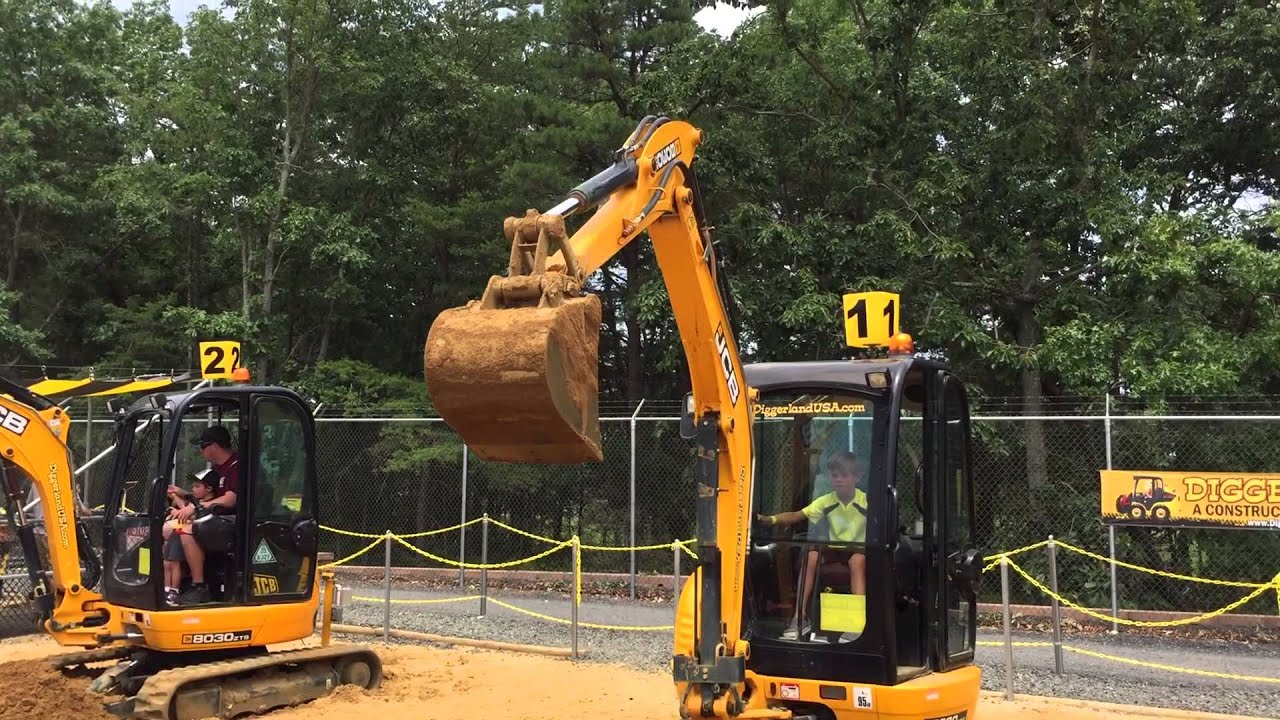 Diggerland, USA, Excavators, Tractors, Back Hoes, West Berlin, NJ ...