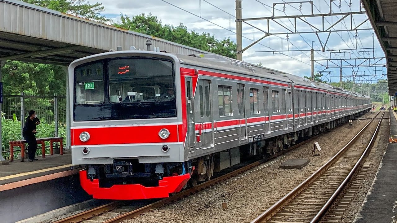 Kompilasi Kereta Api KRL Commuter Line di Stasiun Cicayur! JR 205 ...