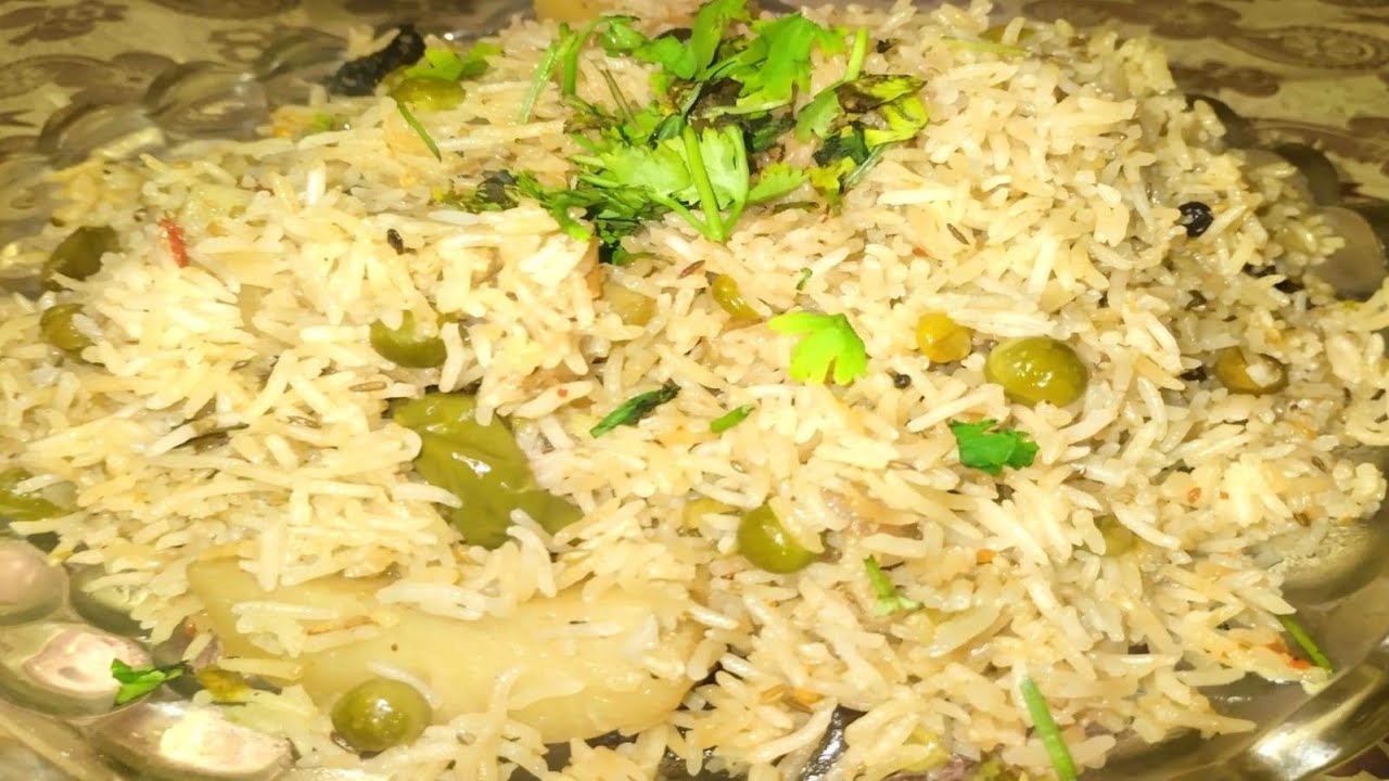 Matar Alu Pulao Recipe - YouTube