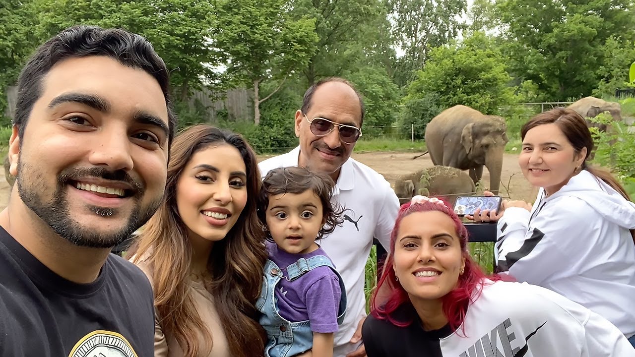 AFRICAN LION SAFARI WITH THE FAMILYI The Zaid Family - YouTube