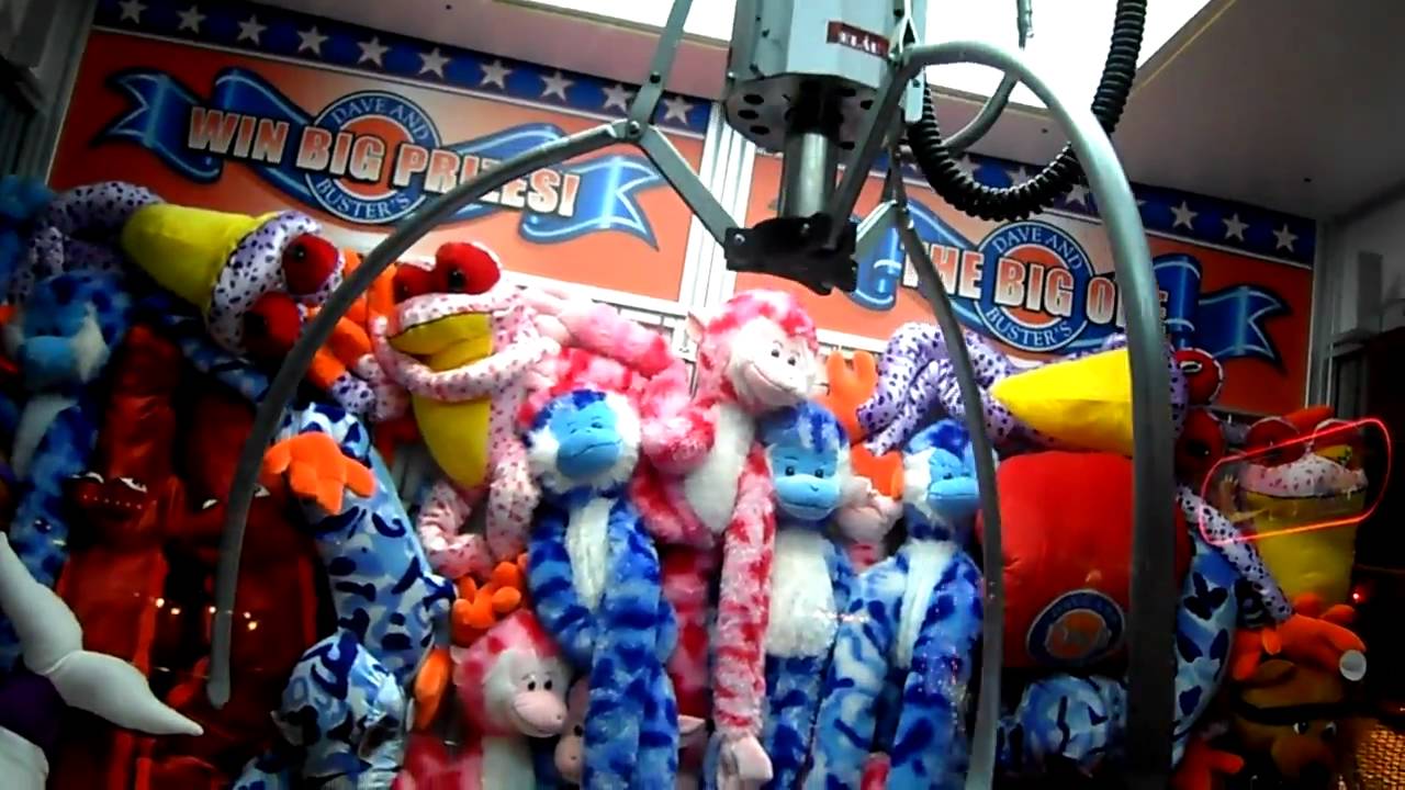 Attack the Claw Machine : Reeled in a Big One - YouTube