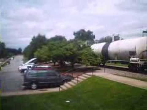 NS 162 Hickory Station, NC 6/11/14 w/ RARE GP50 7047 & NICE BNSF D9-44CW 4581 AWESOME!!! - YouTube