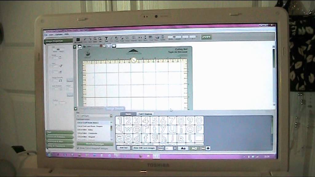 Cricut Mini Setting Up - the essential first cut (4) - YouTube
