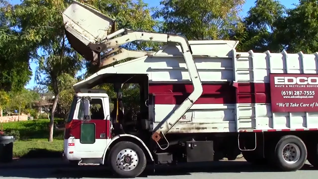 CWS Front Load Garbage Truck Collecting Greens - YouTube