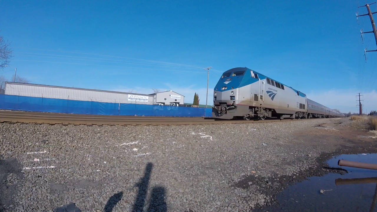 Amtrak 51 Cardinal sb at the Brickyard (Manassas) January 15, 2017 with ...