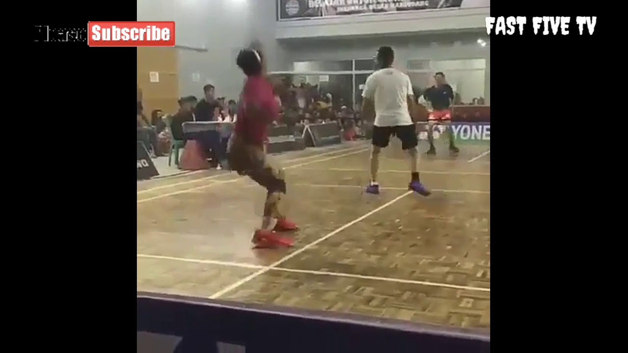 NGAKAK, TRIK LUCU BERMAIN BADMINTON - YouTube