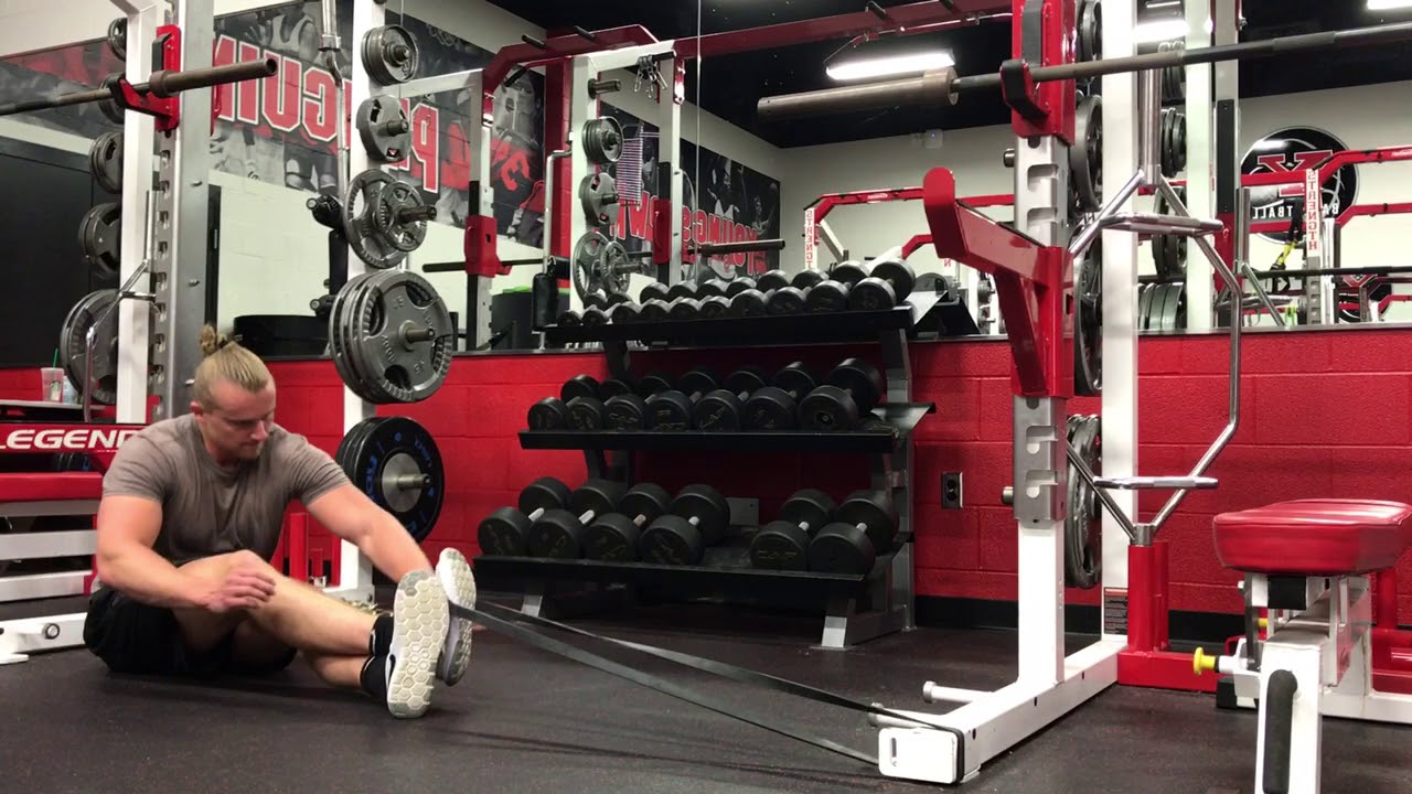 Banded Tibialis Raise - YouTube