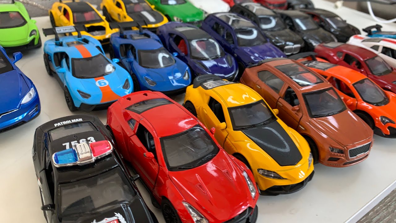 Diecast cars driving and Review in Hands Disney Pixar cars Model cars ...