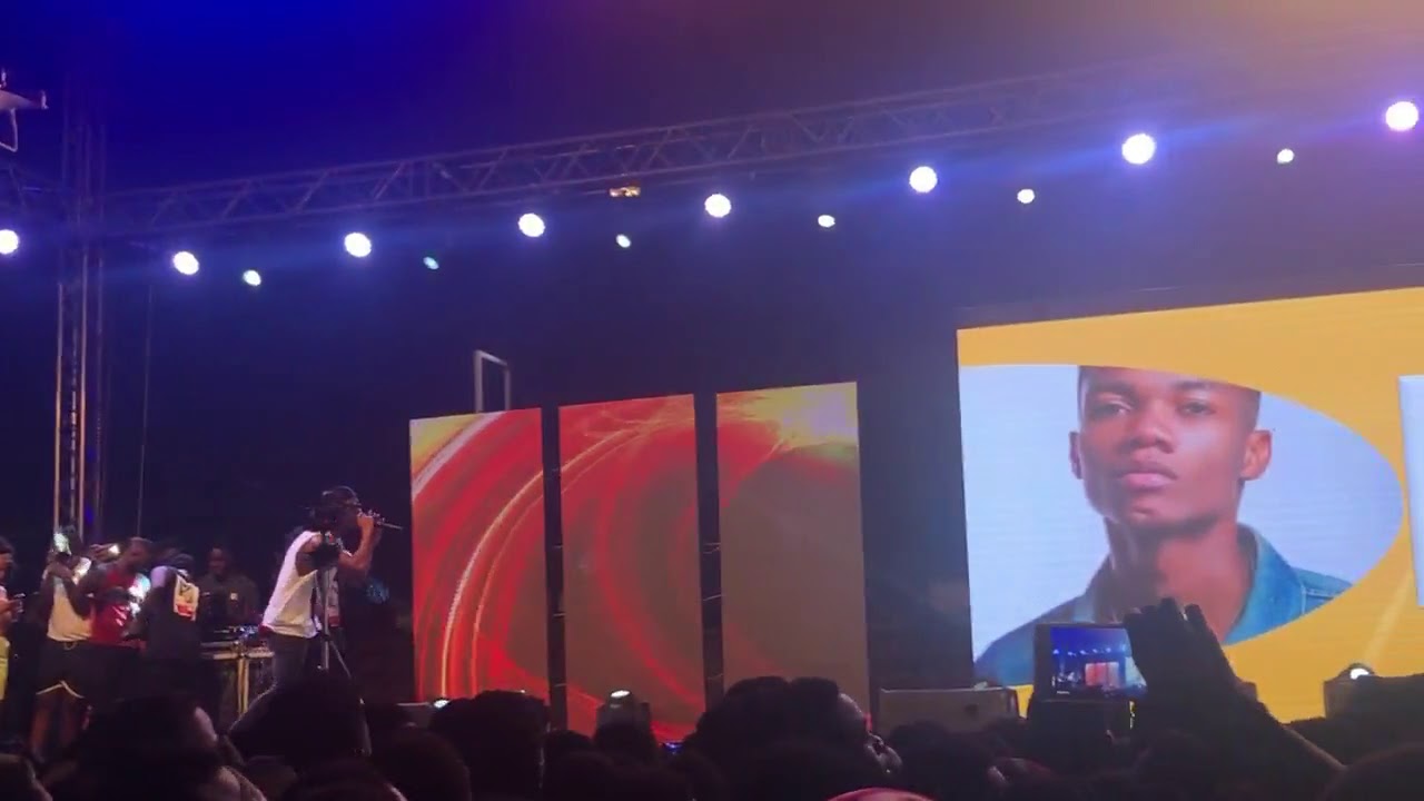 Kidi and Kuame Eugene full performance at Pent Hall week 2019 - YouTube