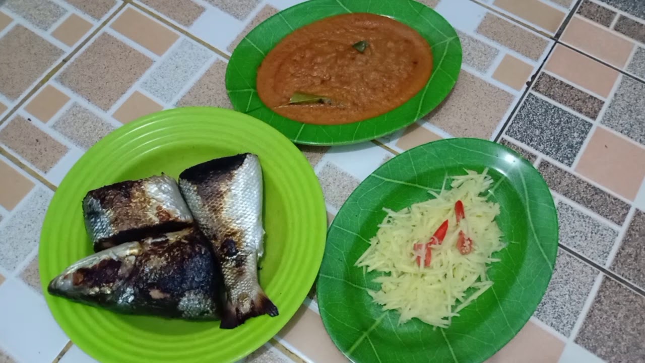 INILAH IKAN BAKAR BANDENG DENGAN RACA MANGGA DAN SAIS TOMAT KACANG ...