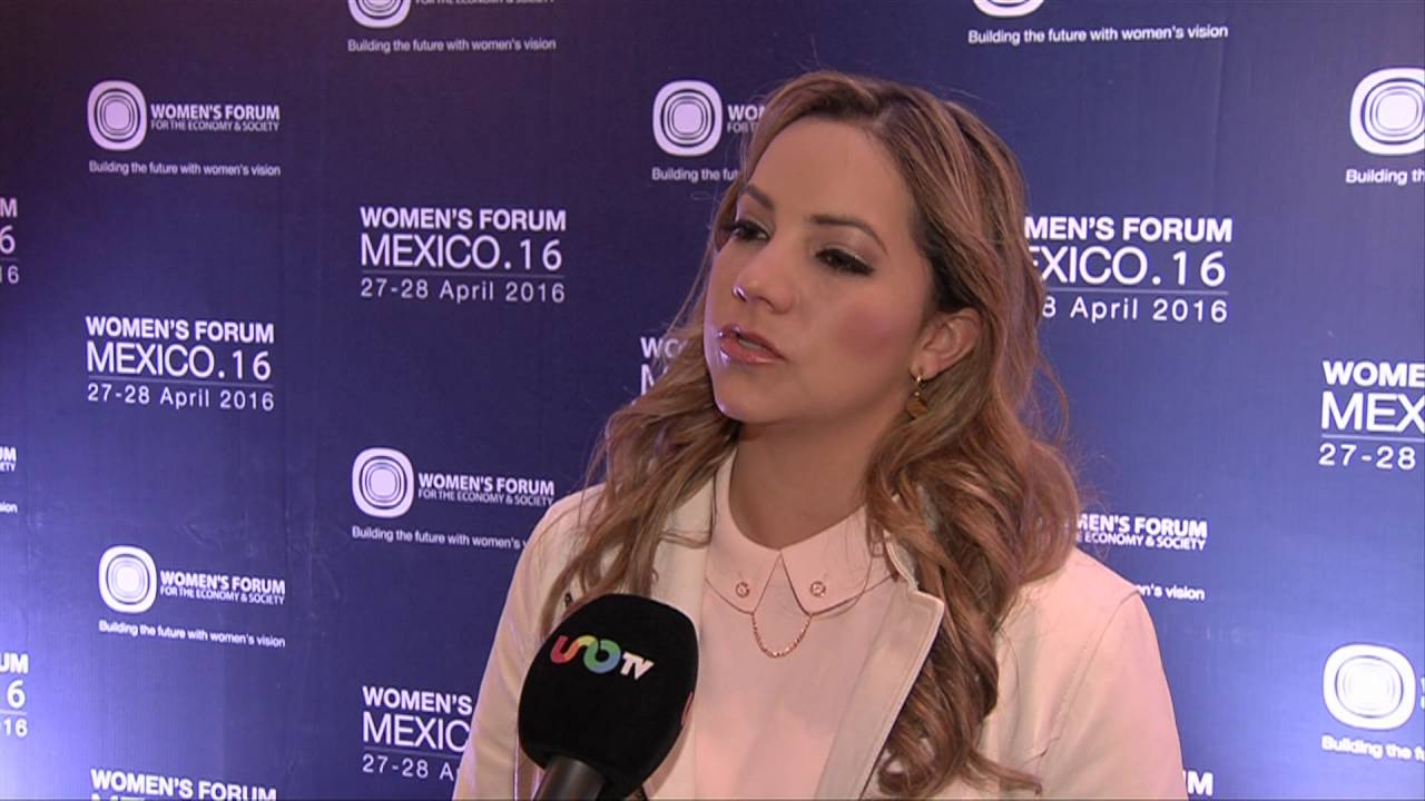 #WFMX16 ALBA MEDINA: HER GRANDMOTHER (Spanish) - YouTube
