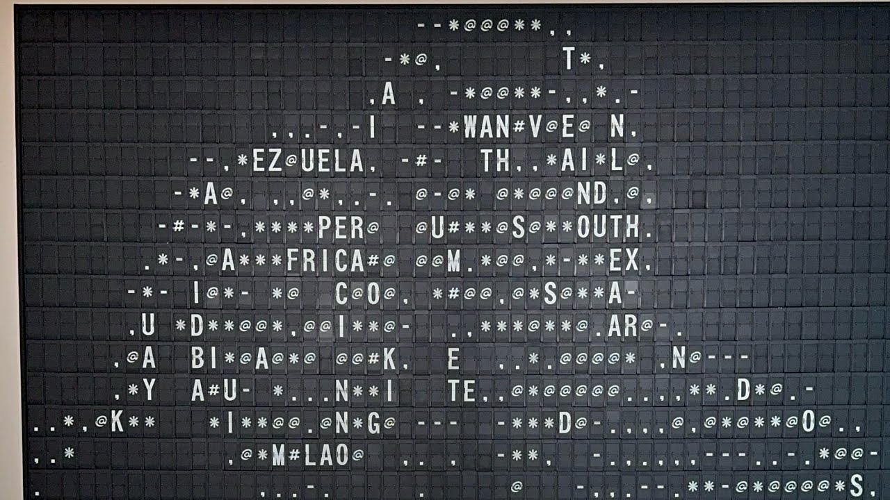 [HD] Flap Pix at Changi Airport Terminal 2, Singapore - YouTube