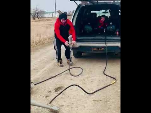 TRAIN HORN WARS Nathan p3. And Leslie rs25 - YouTube