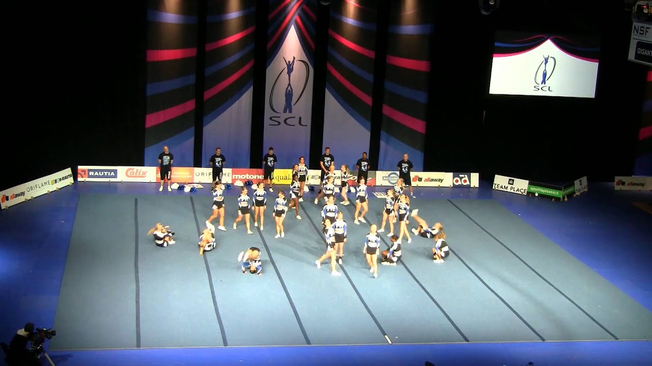 Cheerleading SM 2015 FT Wild Flyers - YouTube