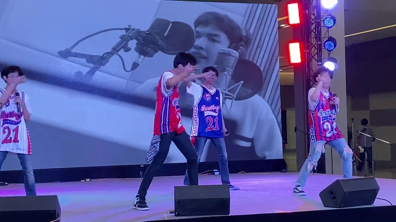 BB21 - 1st Single ‘เตือนแล้วนะ’ Live on stage @Bitec Bangna - YouTube