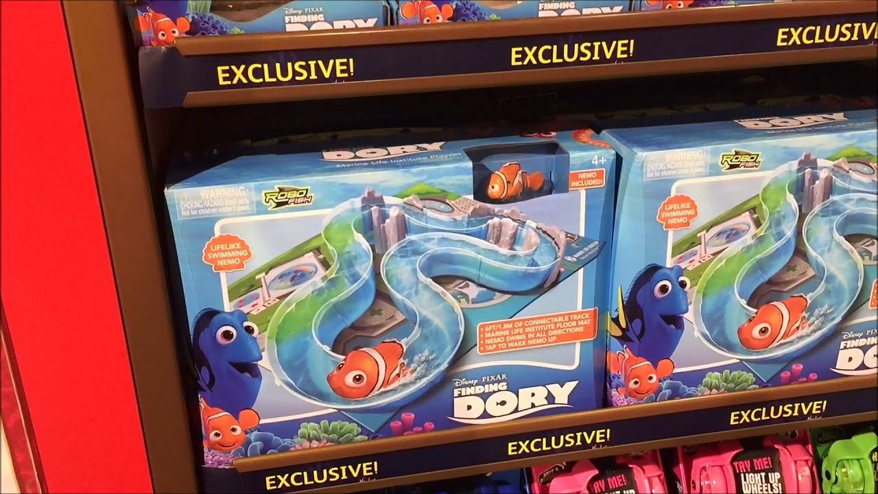 Toys Hunt Family Fun Shopping at Hamleys Thomas and Friends Disney ...