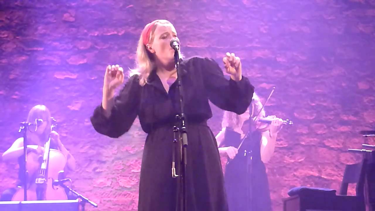 Ane Brun - Koop Island Blues (08) - live@Café de la Danse, 28 sept ...