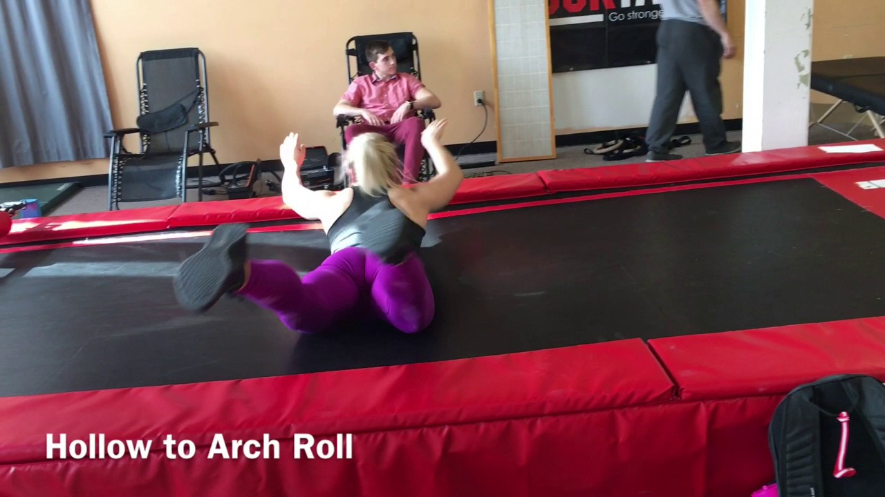 Hollow to Arch Roll - YouTube