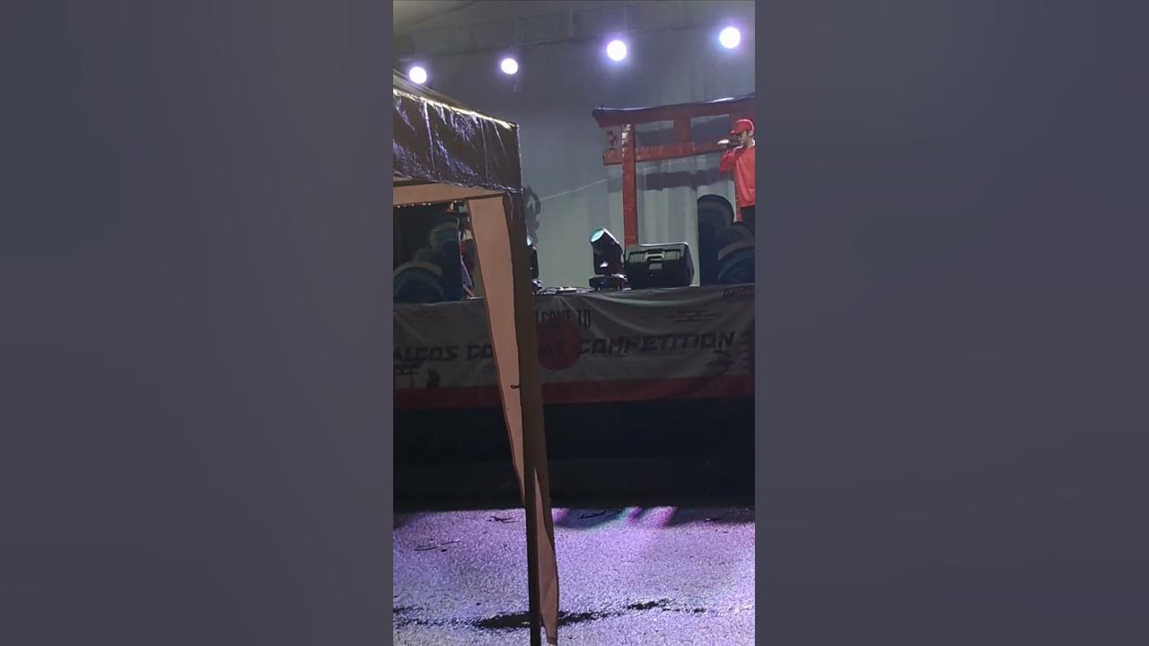 Dinov Cover Lagu Zivilia - Aishiteru di lomba cosplay karaoke 2024 - YouTube