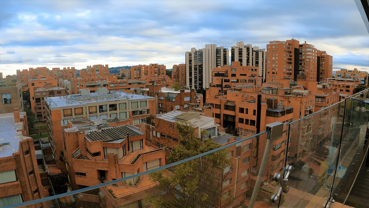 Dawn in Bogotá 🏙 4K Panorama of Colombia's capital - YouTube