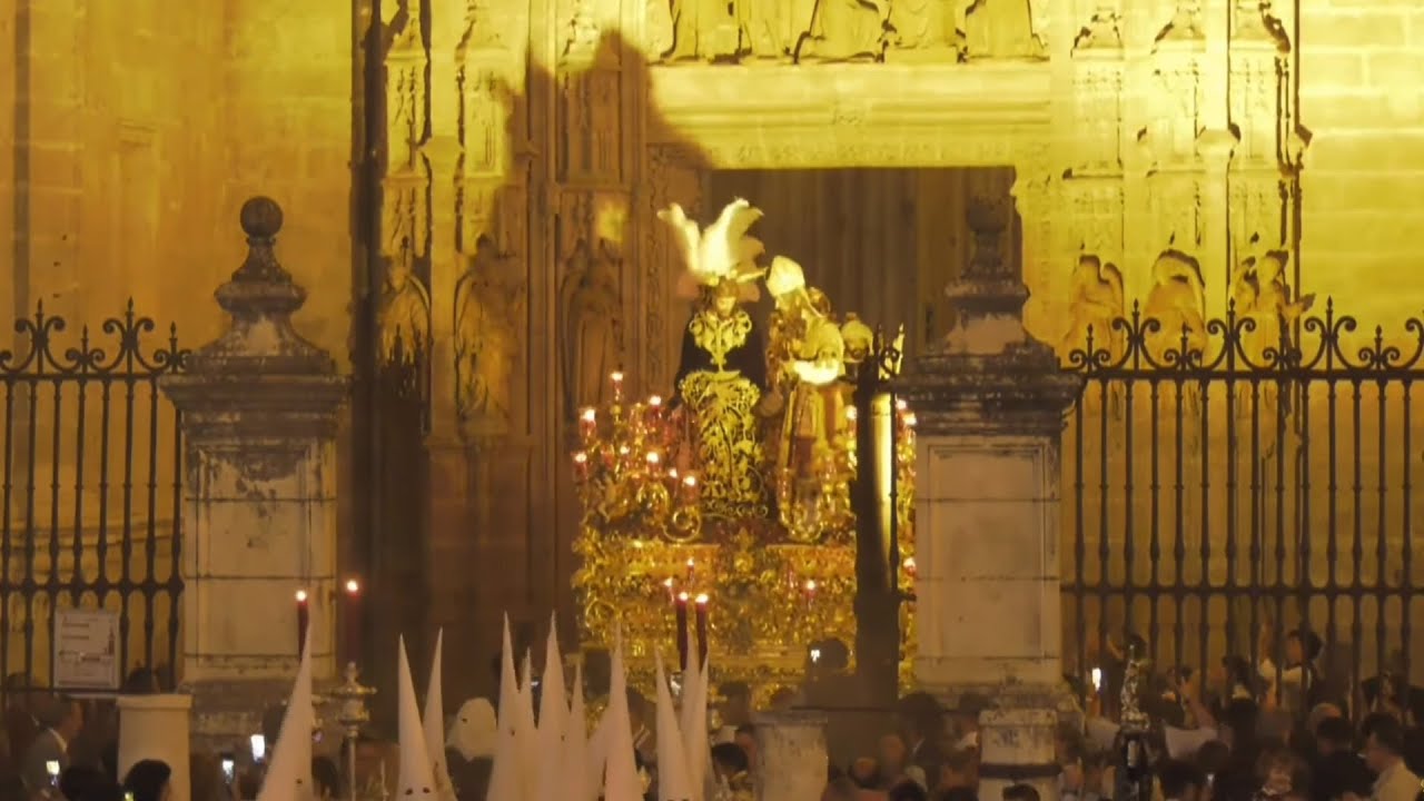 San Gonzalo saliendo de Catedral 2023 - YouTube