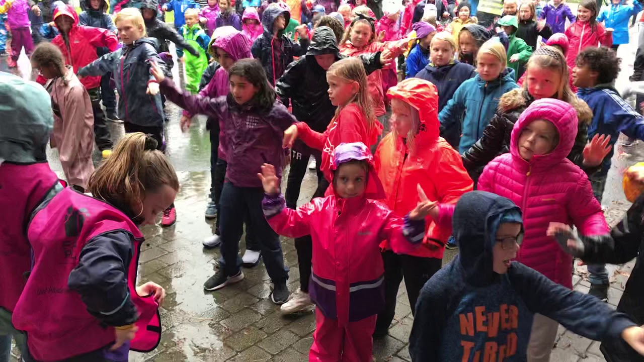 Blimedansen på Asdal skole - YouTube