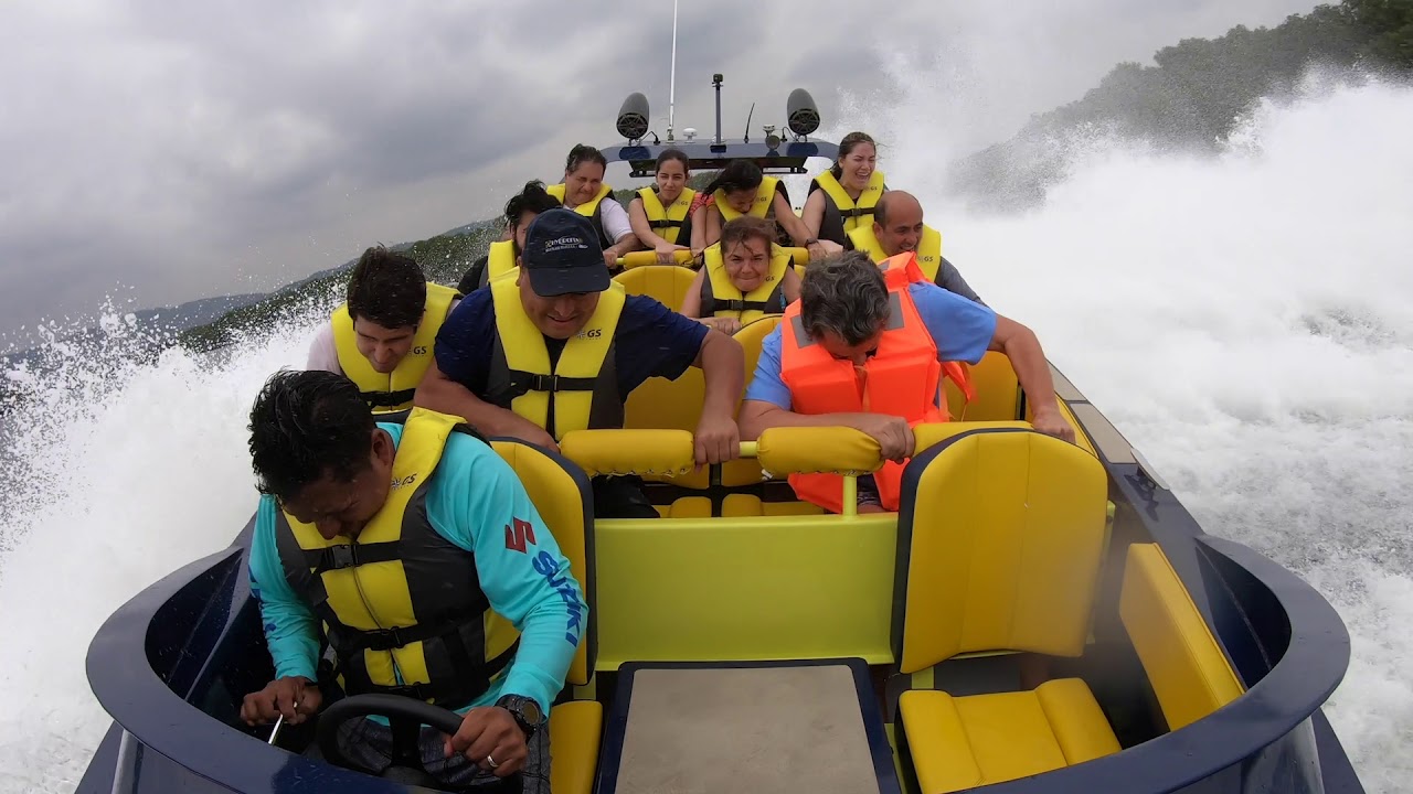Llegó a Guayaquil el JET BOAT CYCLONE - YouTube